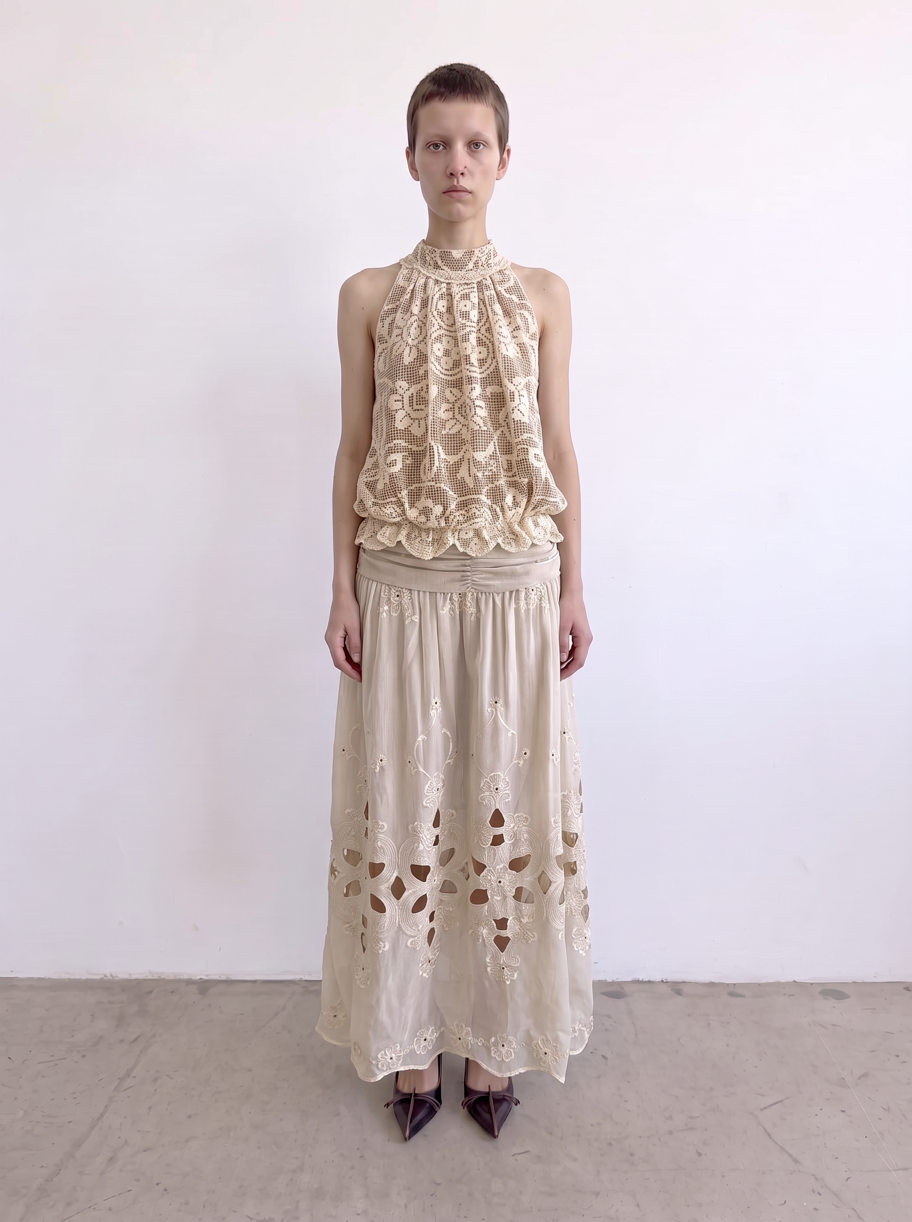 Curtains No. 057 & 058 | Flowers Backless Lace Dress – in House Blend